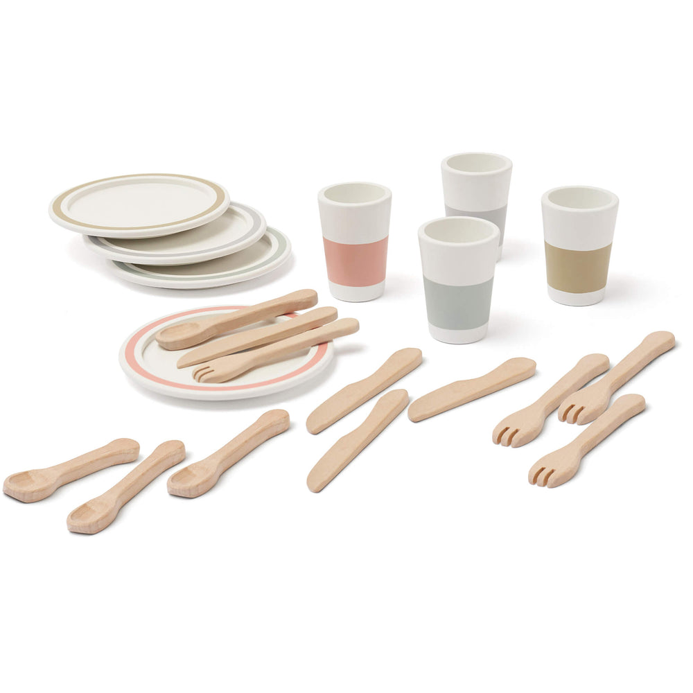 Kids Concept Dinnerware Playset (4 set), Play Food & Kitchens | Oskoe