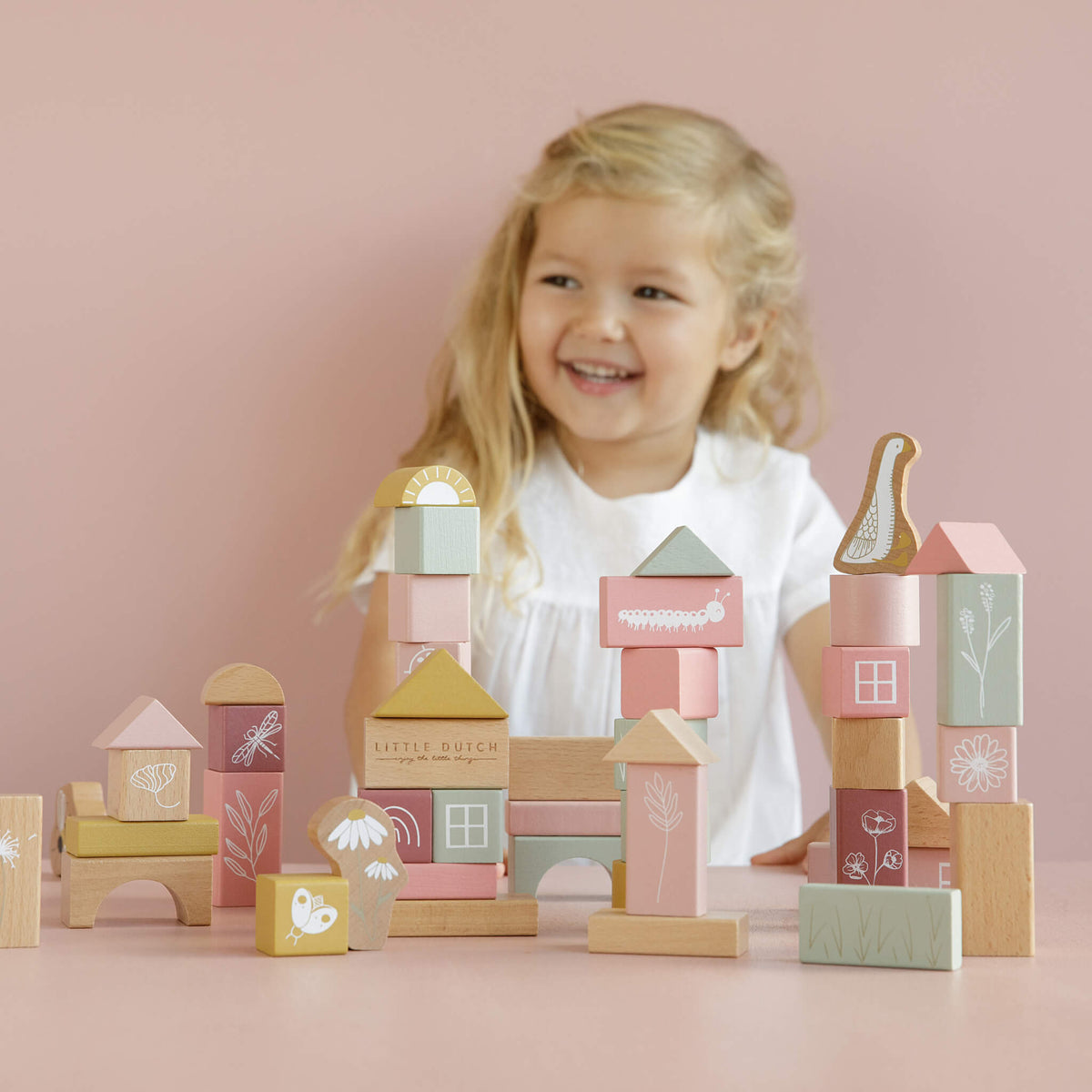 Little Dutch Wooden Building Blocks in Bucket - Pink | Oskoe